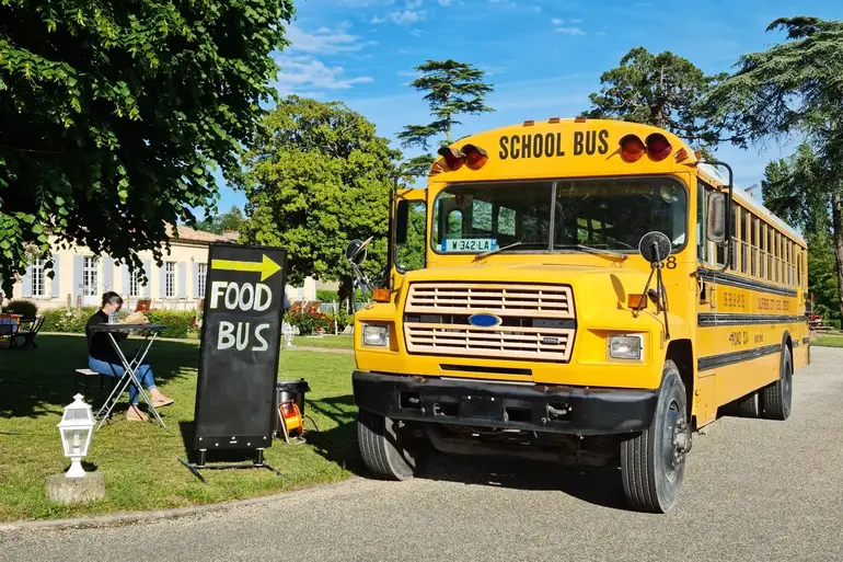 Schoolbus 524 • Food truck